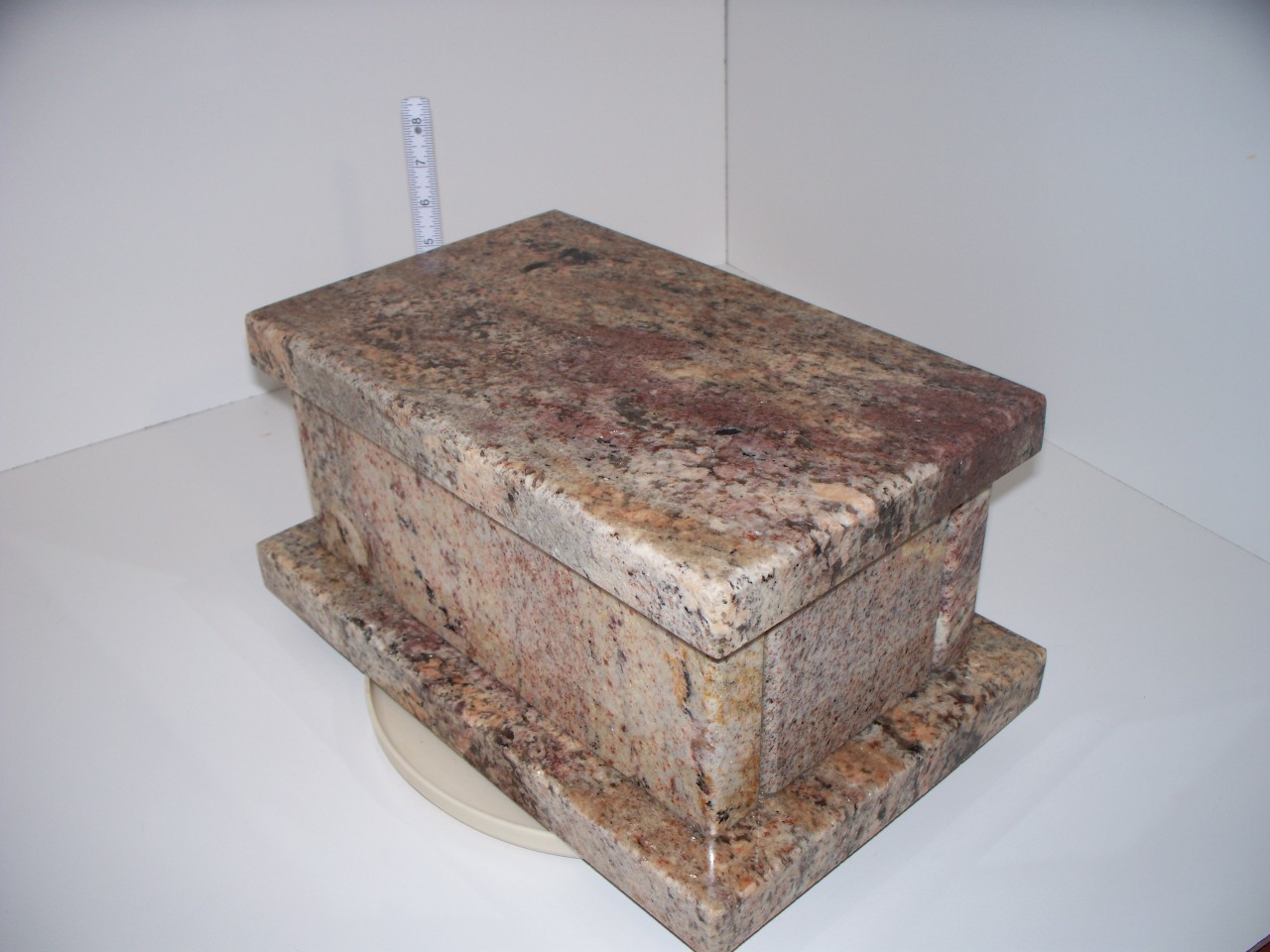 Amber Fantasy granite box - Granite, M.D.